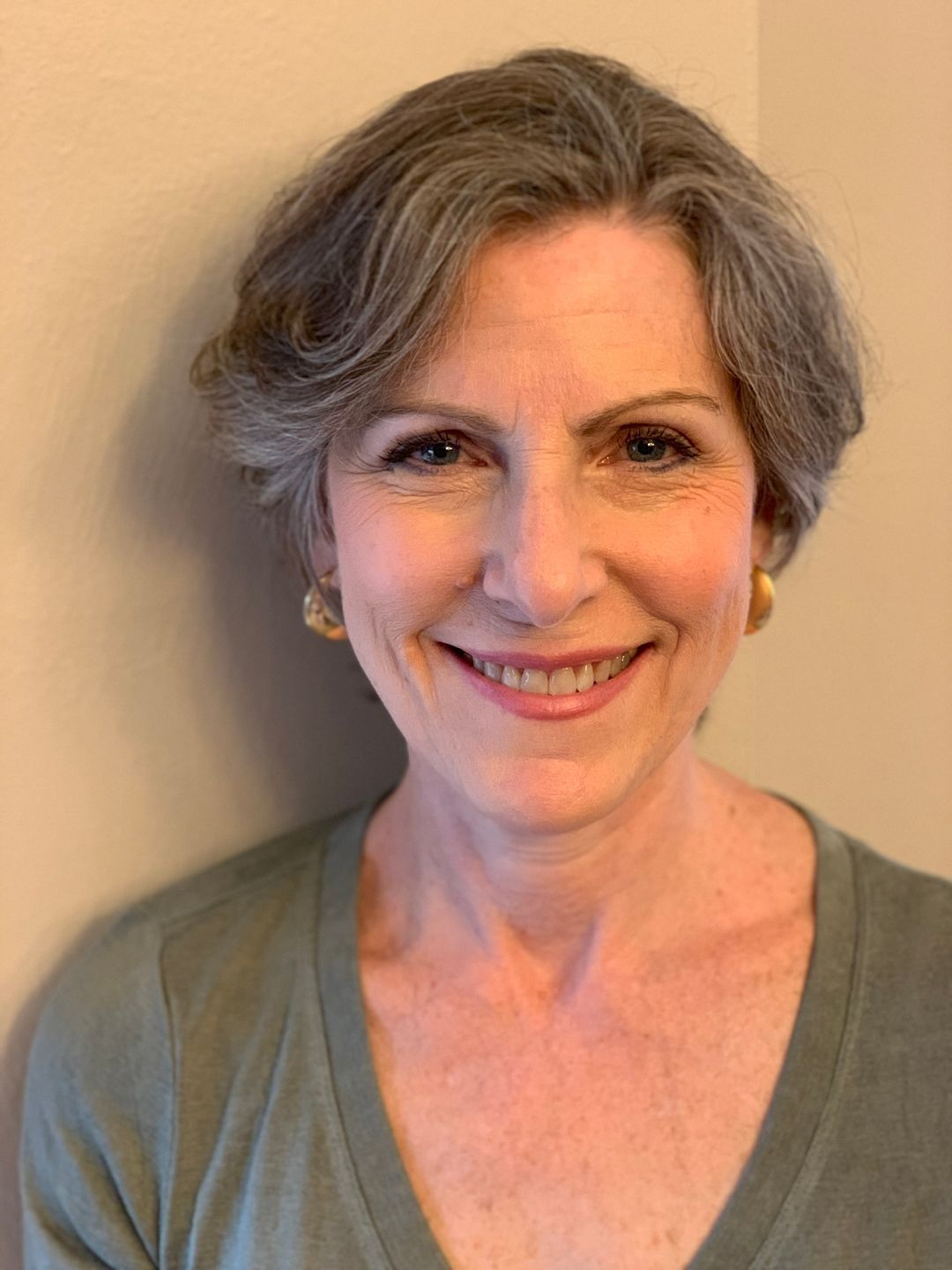 Synapticure Physician - Dr. Lisa Diamond