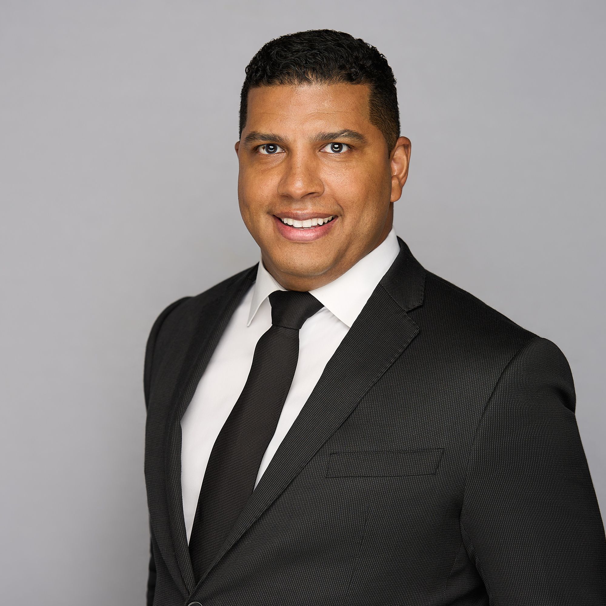 About Us | Paragon Living