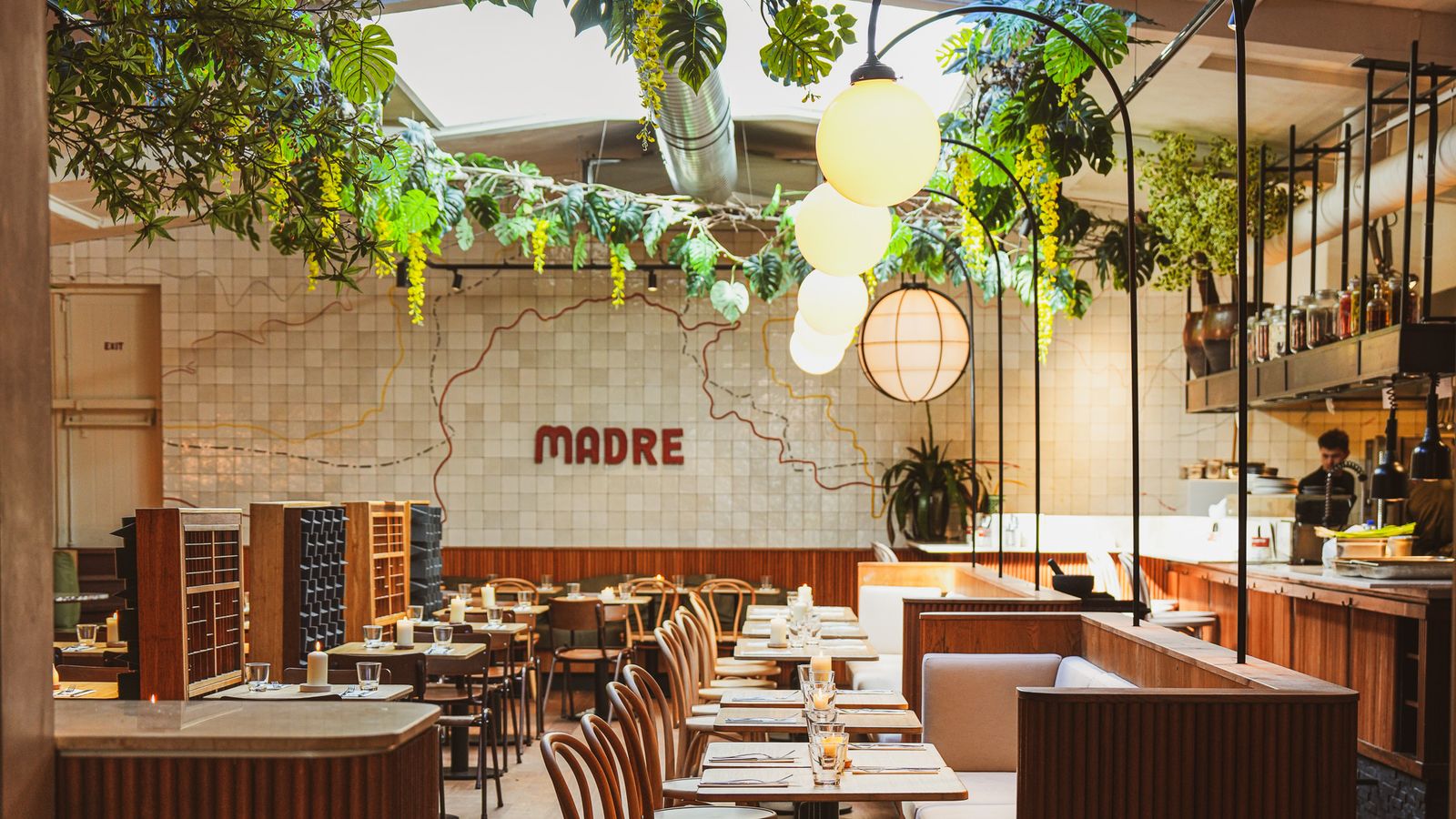 MADRE | Café, Cocktail Bar & Restaurant Amsterdam