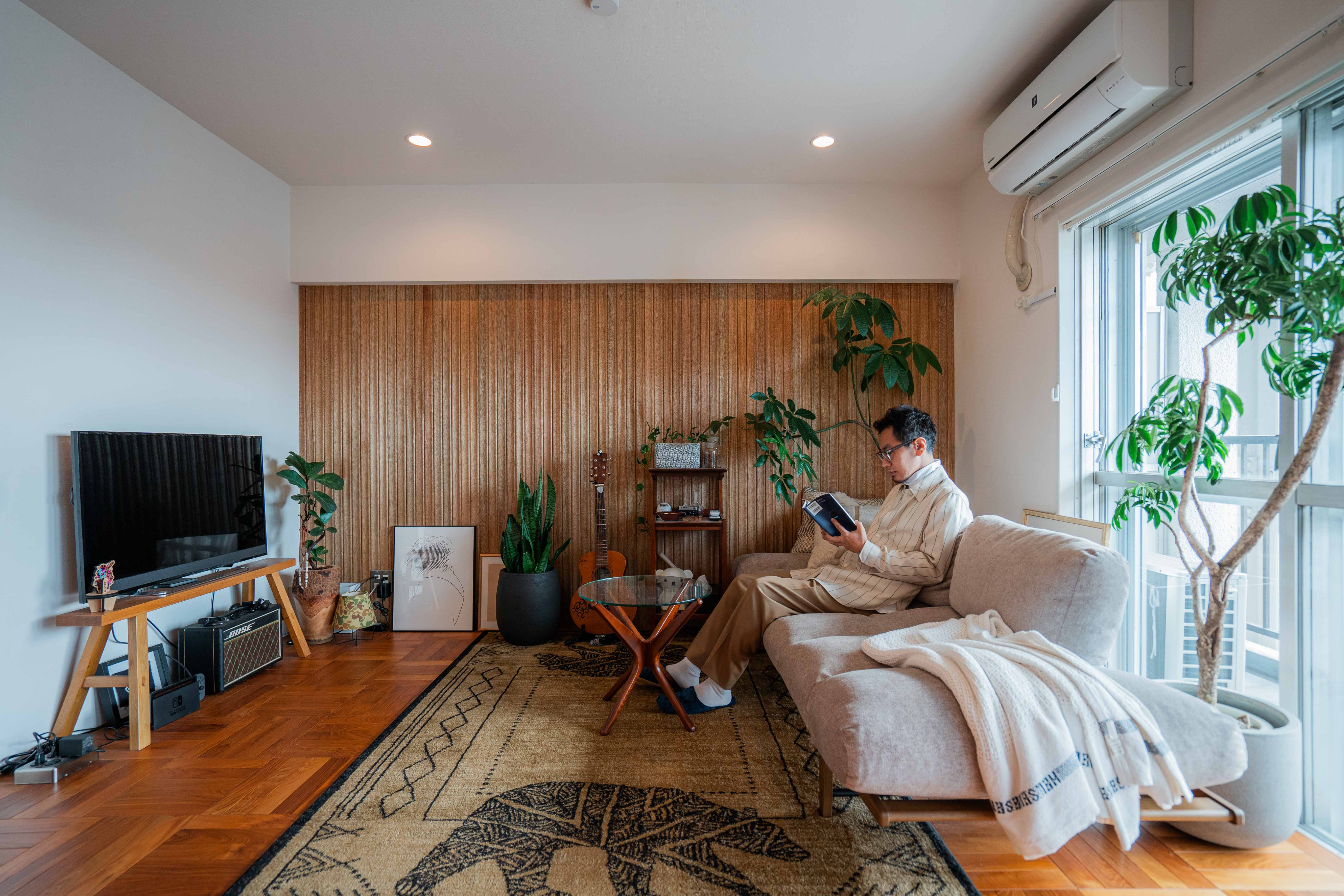 シンプルでナチュラル&カフェのようなカウンターキッチン｜1人暮らし｜1LDK