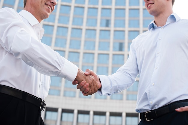 Pentingnya Kolaborasi Bisnis dan Cara Melakukannya dengan Benar