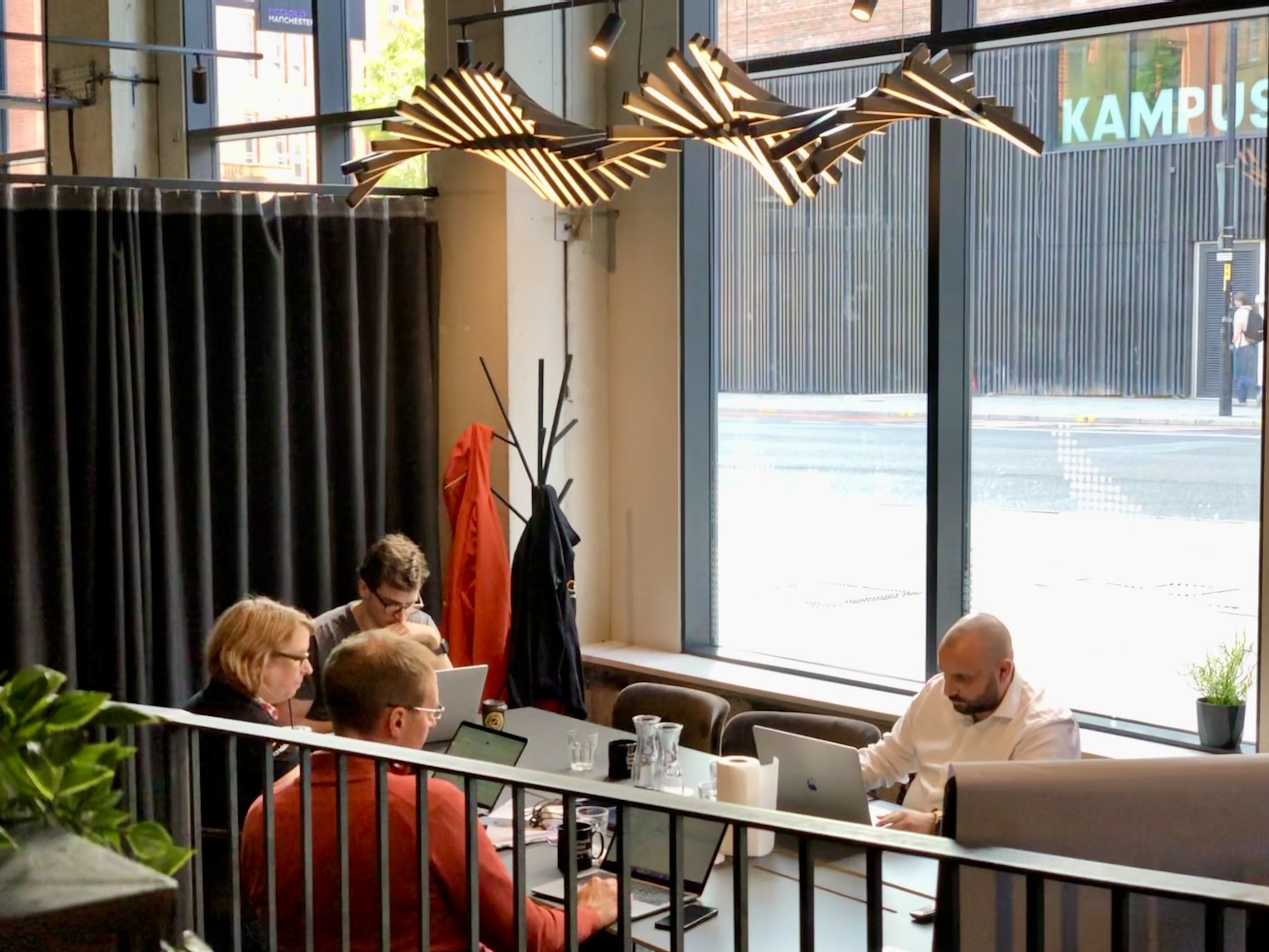 The i6 Team is everywhere, and you can work with us from anywhere