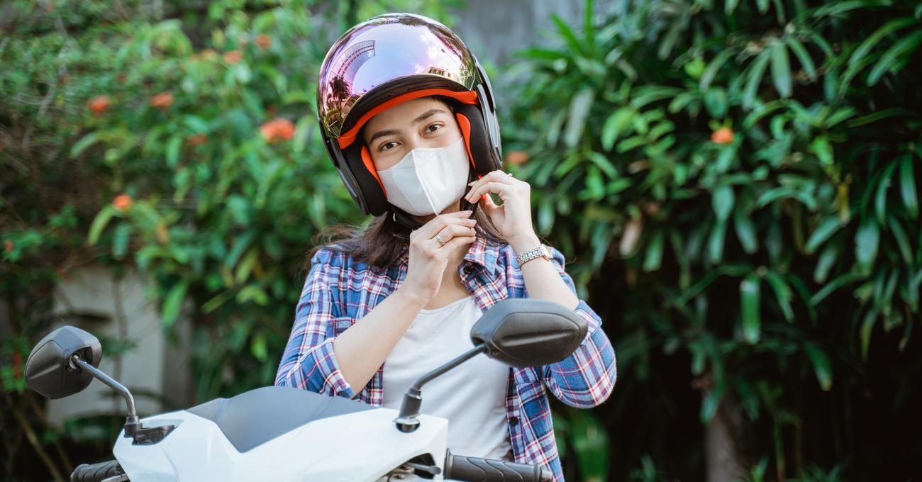 How To Strap A Motorcycle Helmet | ThrottlePack