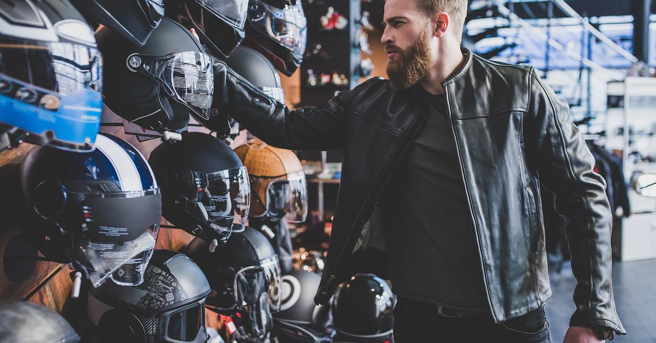 Lightest Motorcycle Helmets (Best Options) | ThrottlePack