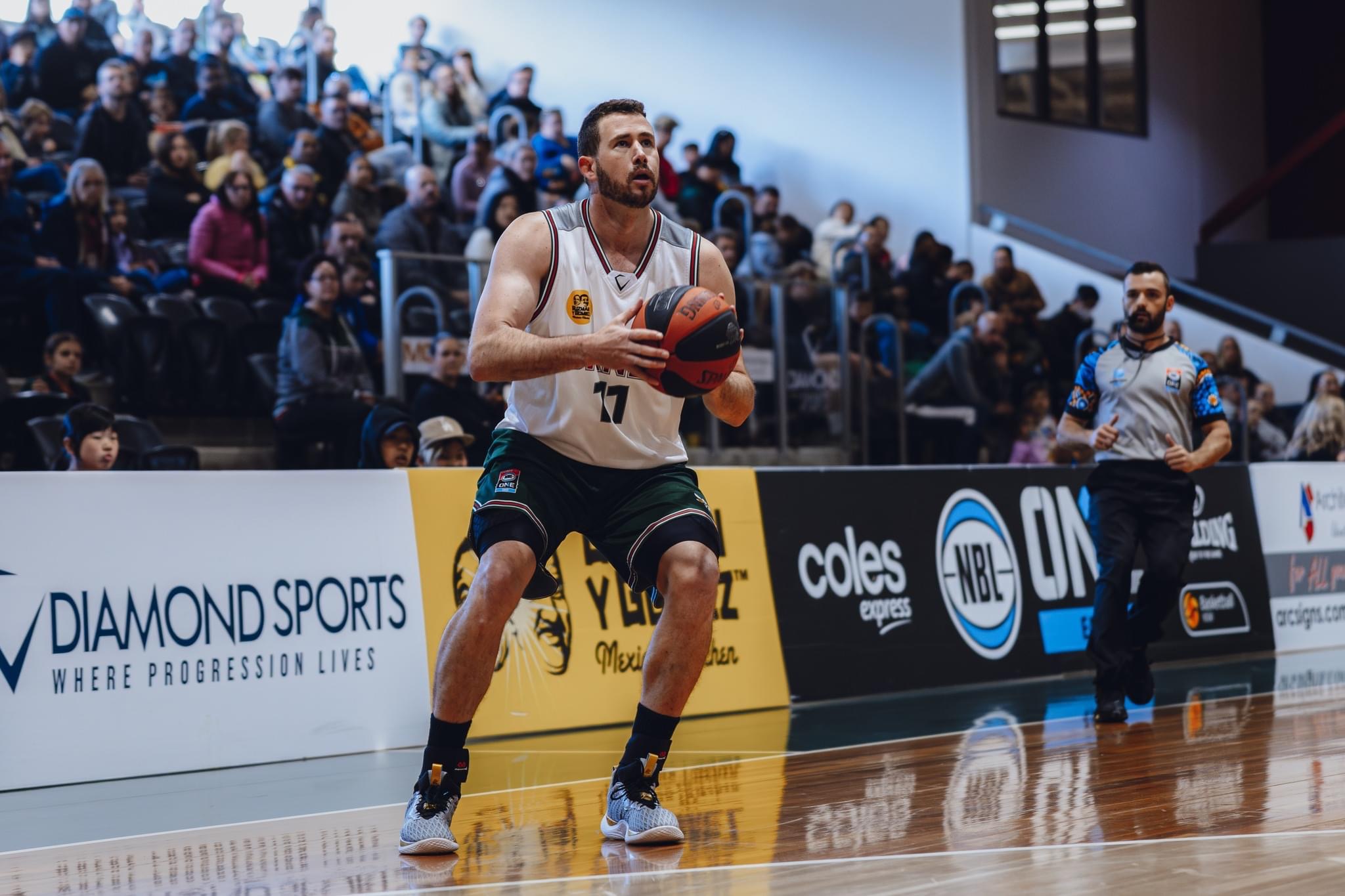 Carrum Downss #1 Basketball Facility | Hoop City