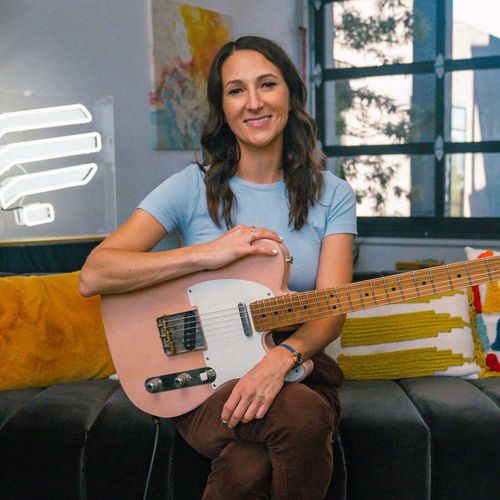 Pickup Music - Online Guitar Lessons to Get Better at Guitar