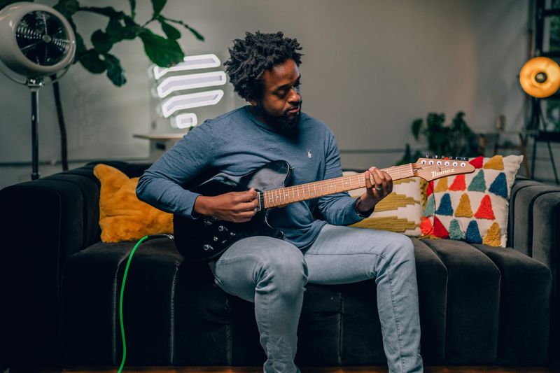 How to Get Started with Jazz Guitar - The Essential Beginner's Guide ...