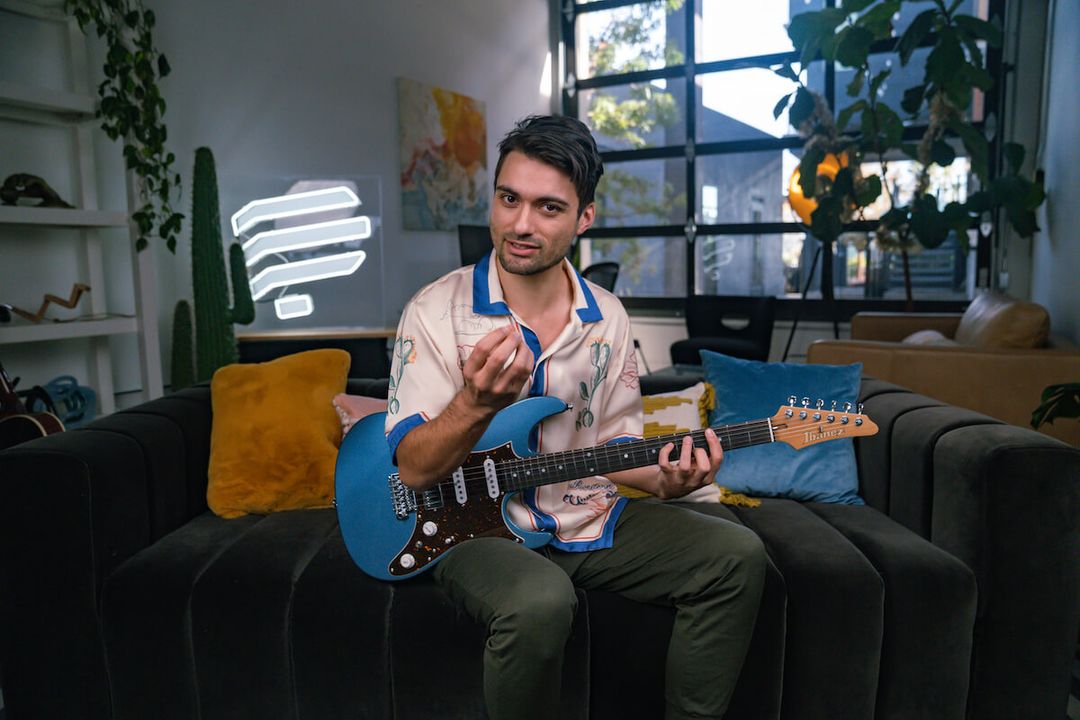 5 Reasons why YOU should learn Neo Soul Guitar - Pickup Music