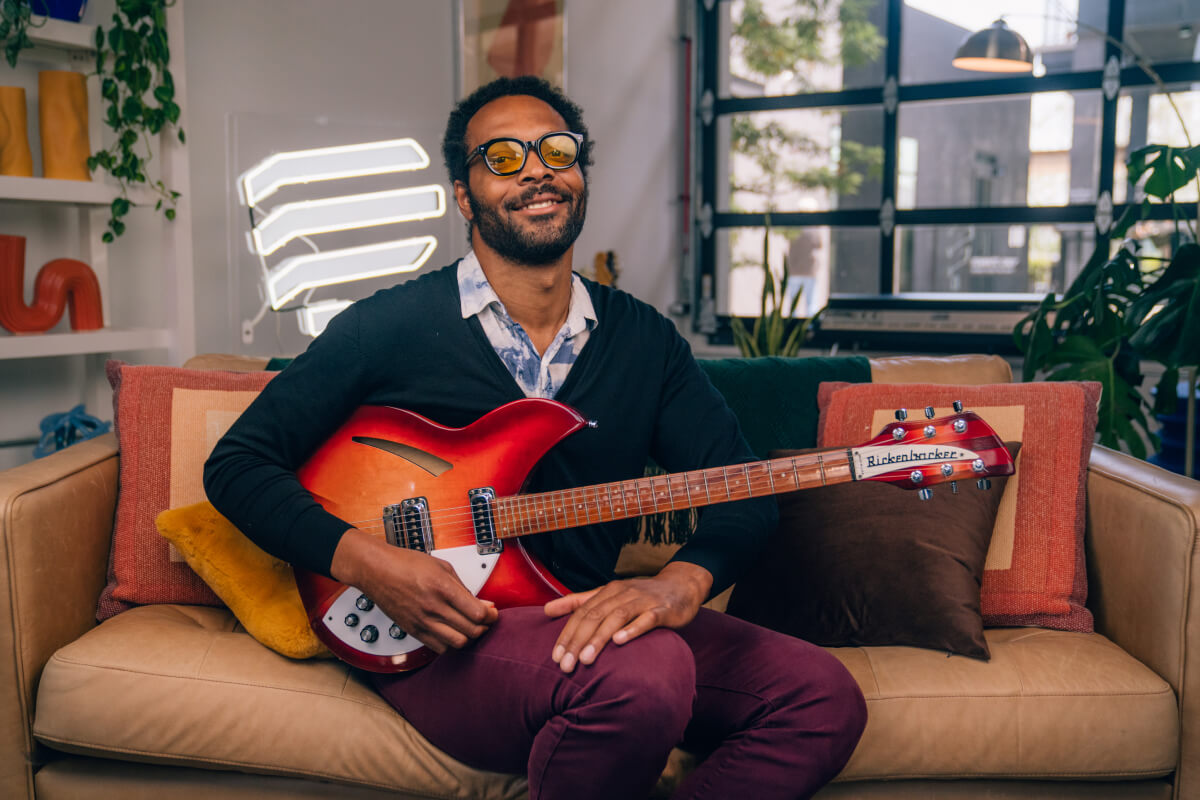 Funk Guitar Mastery: 5 Techniques for Irresistible Grooves - Pickup Music