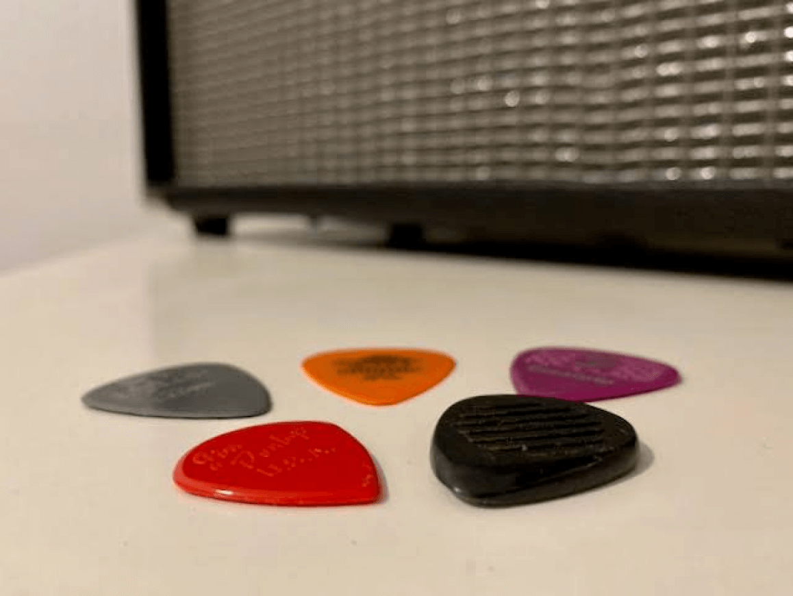 How to Choose a Guitar Pick: Types & Tips - Pickup Music