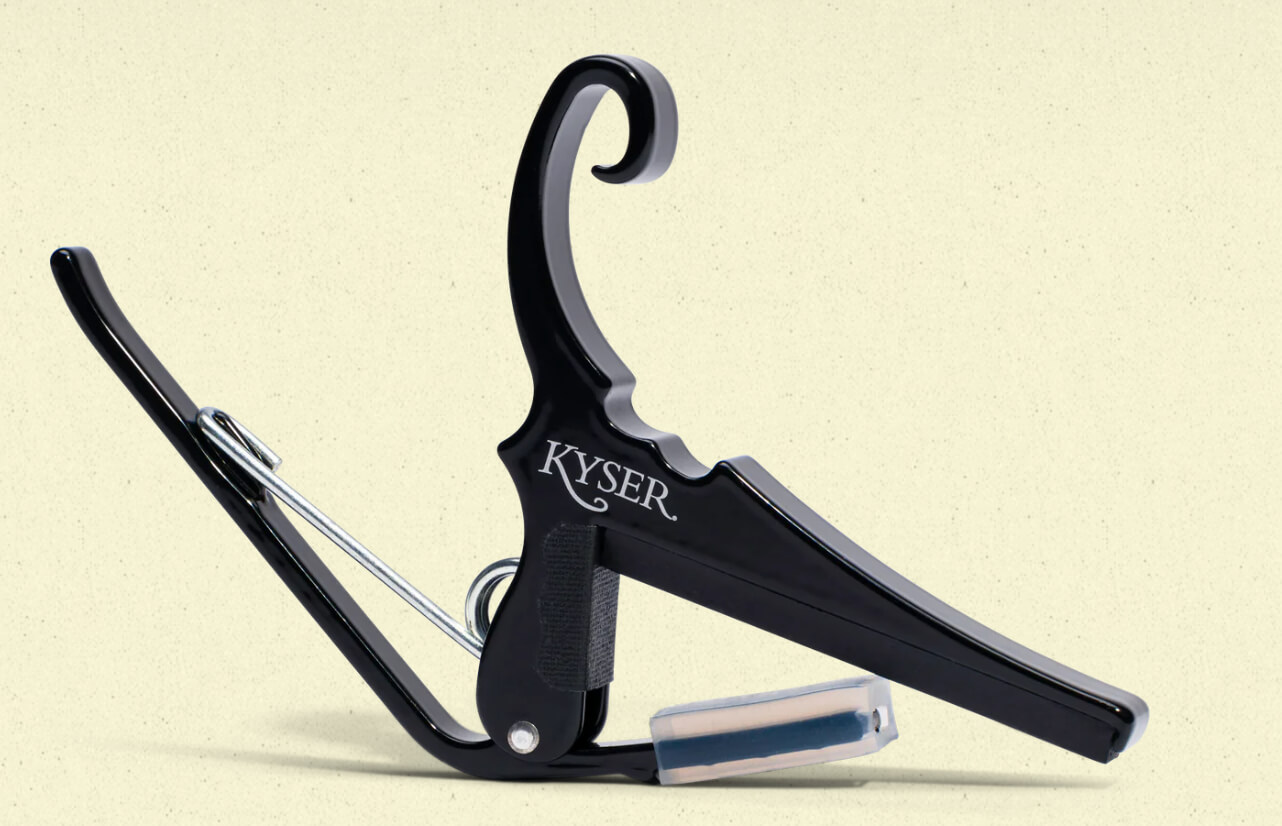 How to Use a Guitar Capo: Tips for Electric & Acoustic Guitar - Pickup ...