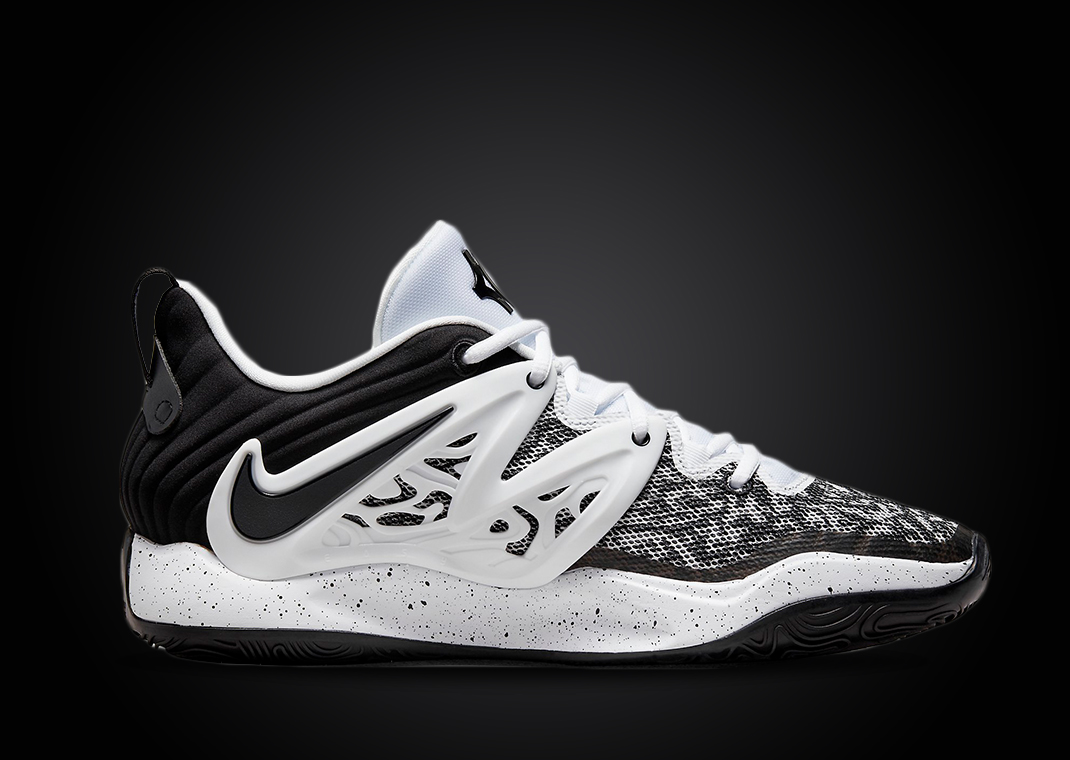 A Six-Pack Of Team Colors Arrive On The Nike KD 15 - Sneaker News