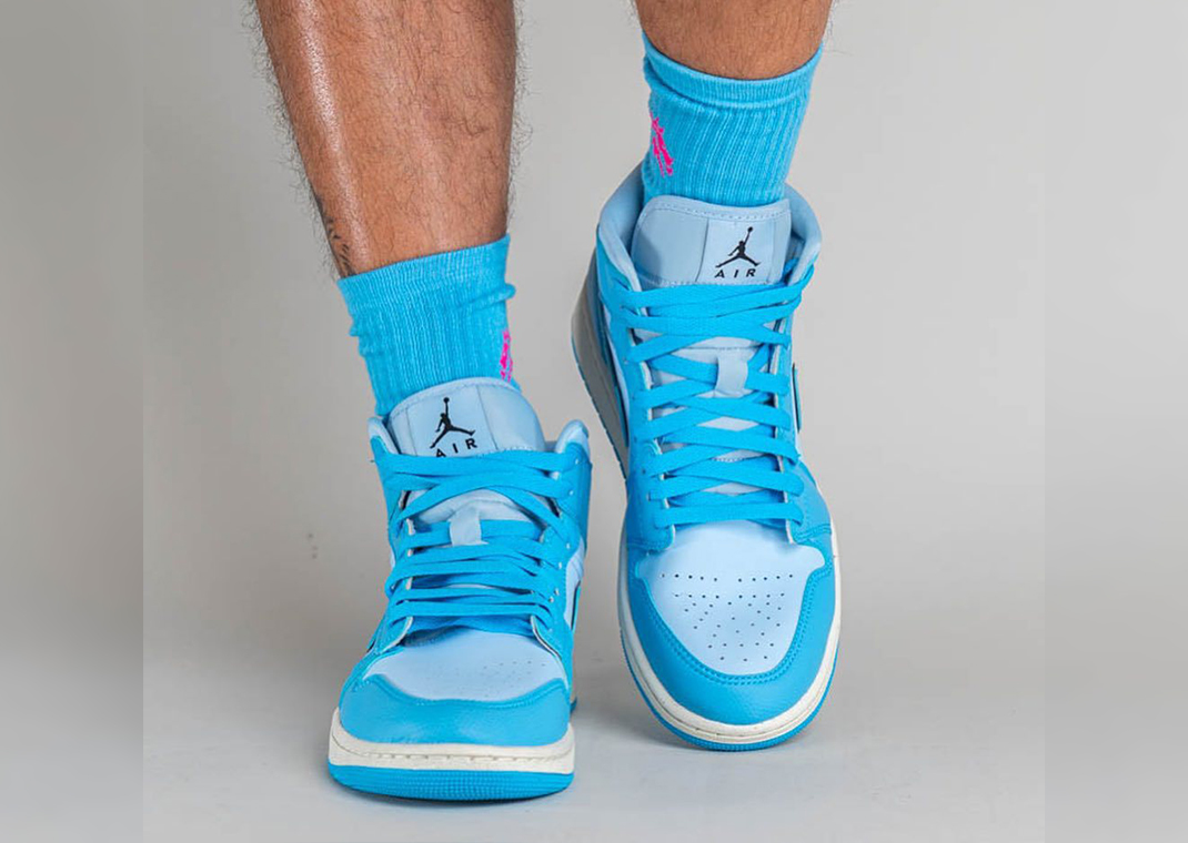 Icy Blue Hues Take Over This Air Jordan 1 Mid - Sneaker News