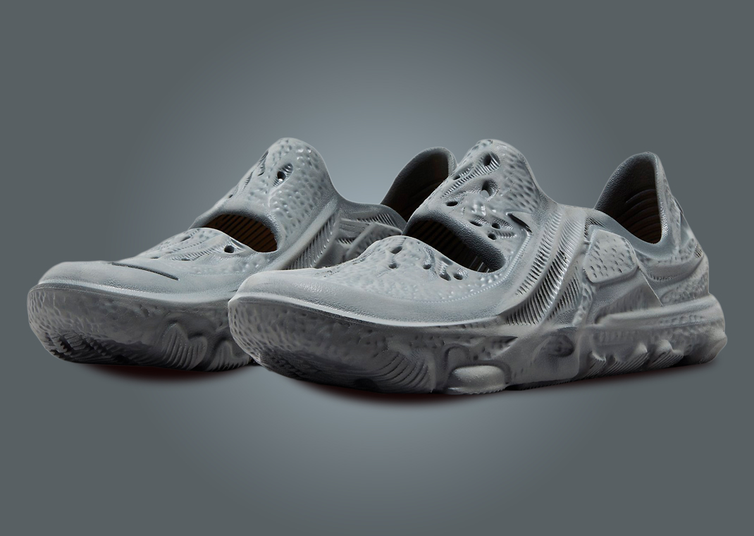 Smoke Grey Covers This Nike ISPA Universal - Sneaker News