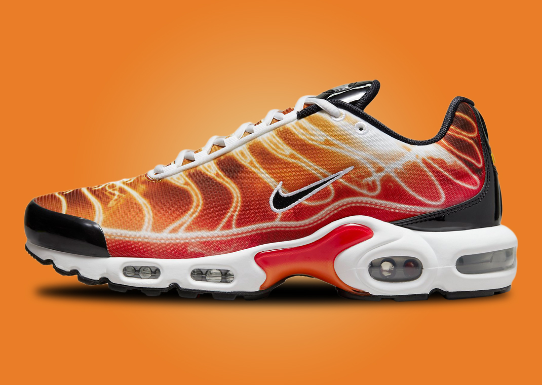 Red Flame Graphics Adorn This Nike Air Max Plus - Sneaker News