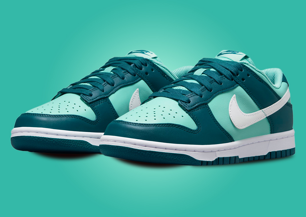 Official Look At The Nike Dunk Low Spruce Mint (W) - Sneaker News