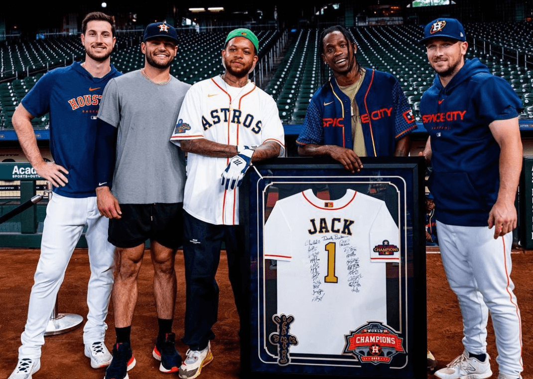 Travis Scott Sports Custom Cactus Jack Nike Air Max 1 Cleats at Astros ...