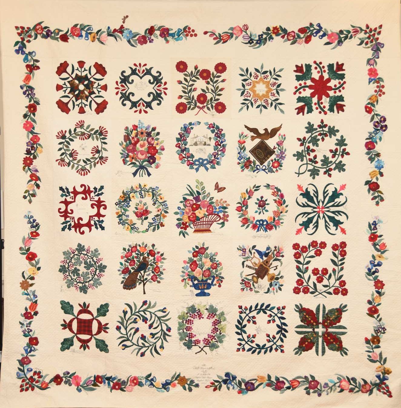 Elegance in Quilts: Historical Applique Quilts from the VQM Collection