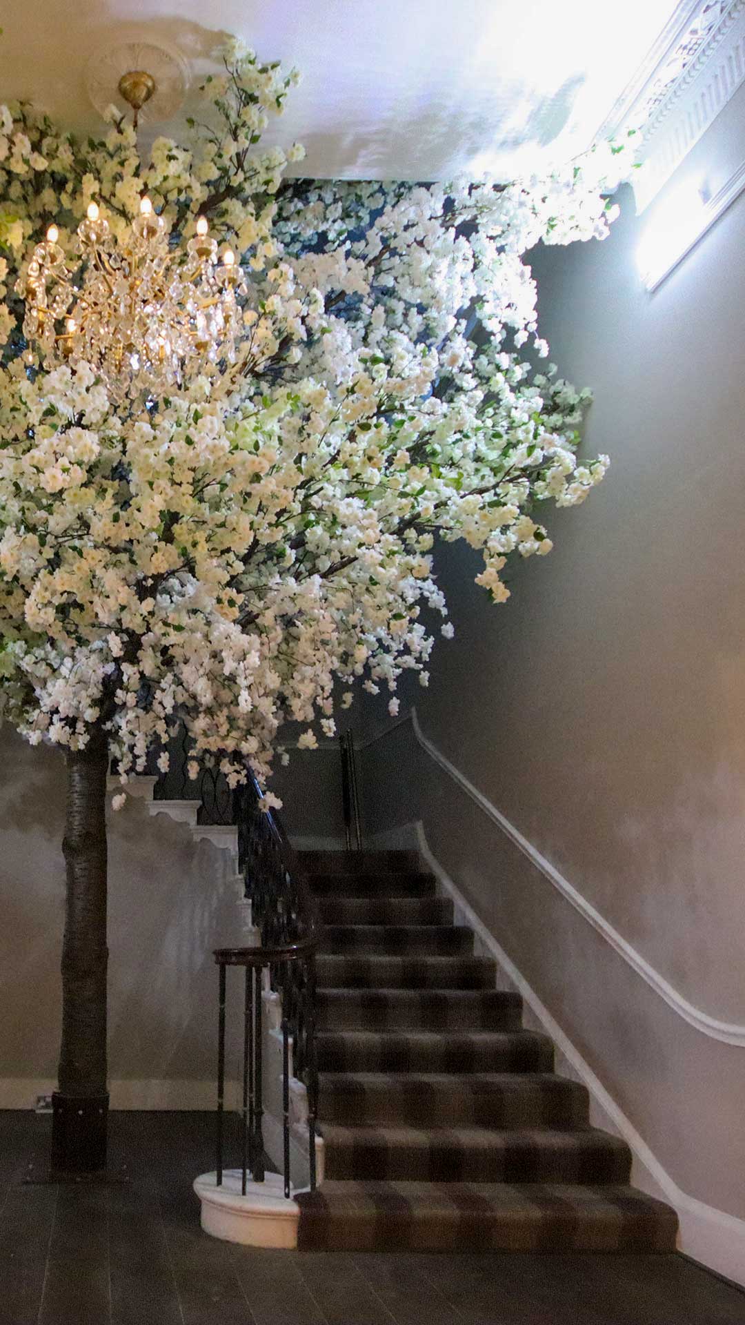 Looks like an inside job! | plantART | Artificial Trees Blog