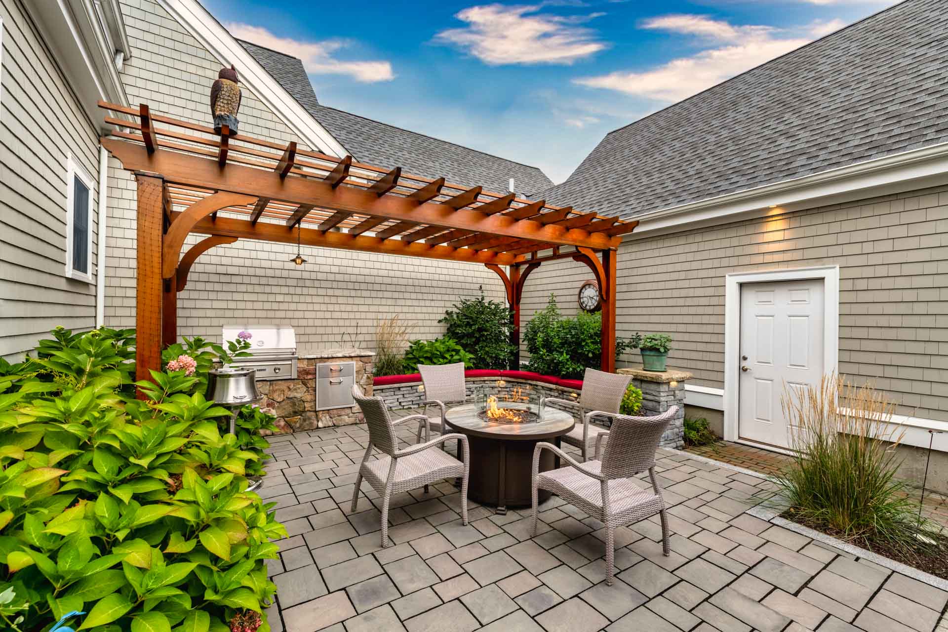 Driveways | Hardscapes | Artistic Landscapes