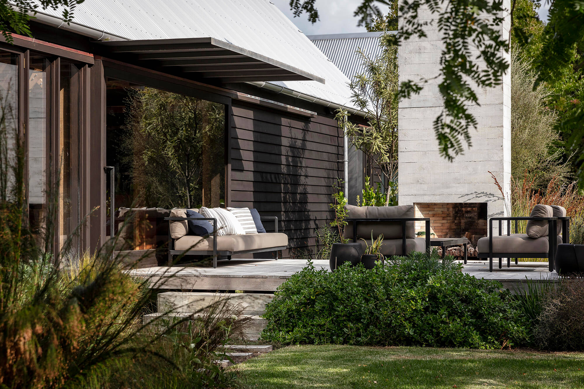 Point Wells Gables House | Pac Studio : Architecture, Interior Design ...