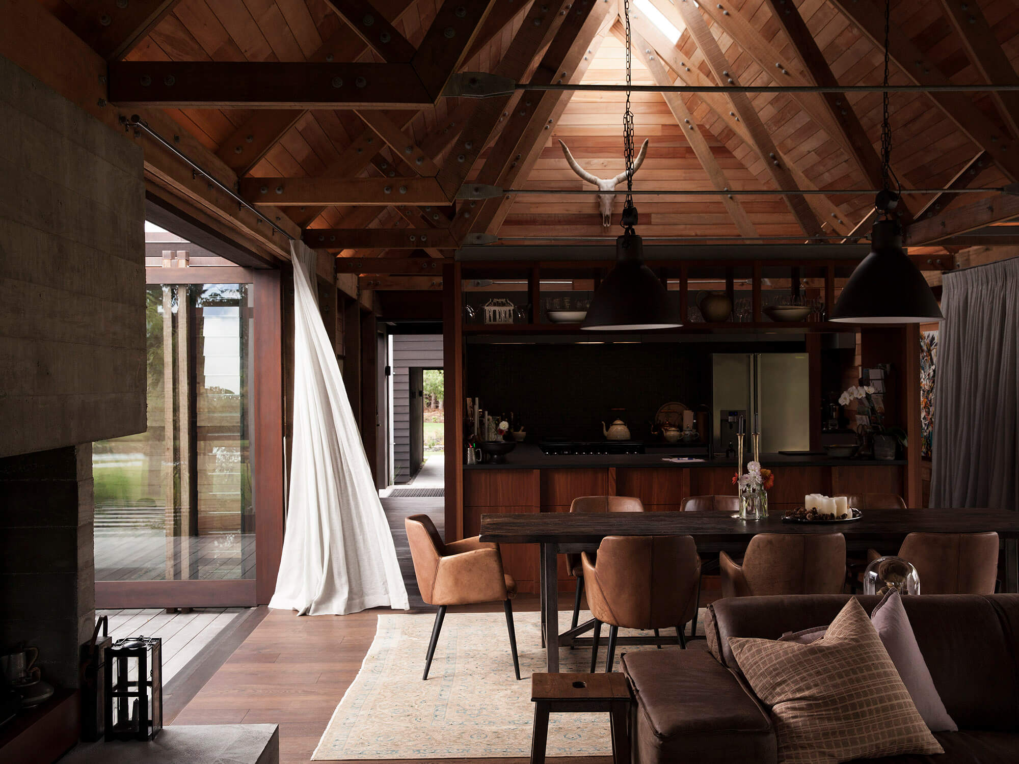 Point Wells Gables House | Pac Studio : Architecture, Interior Design ...