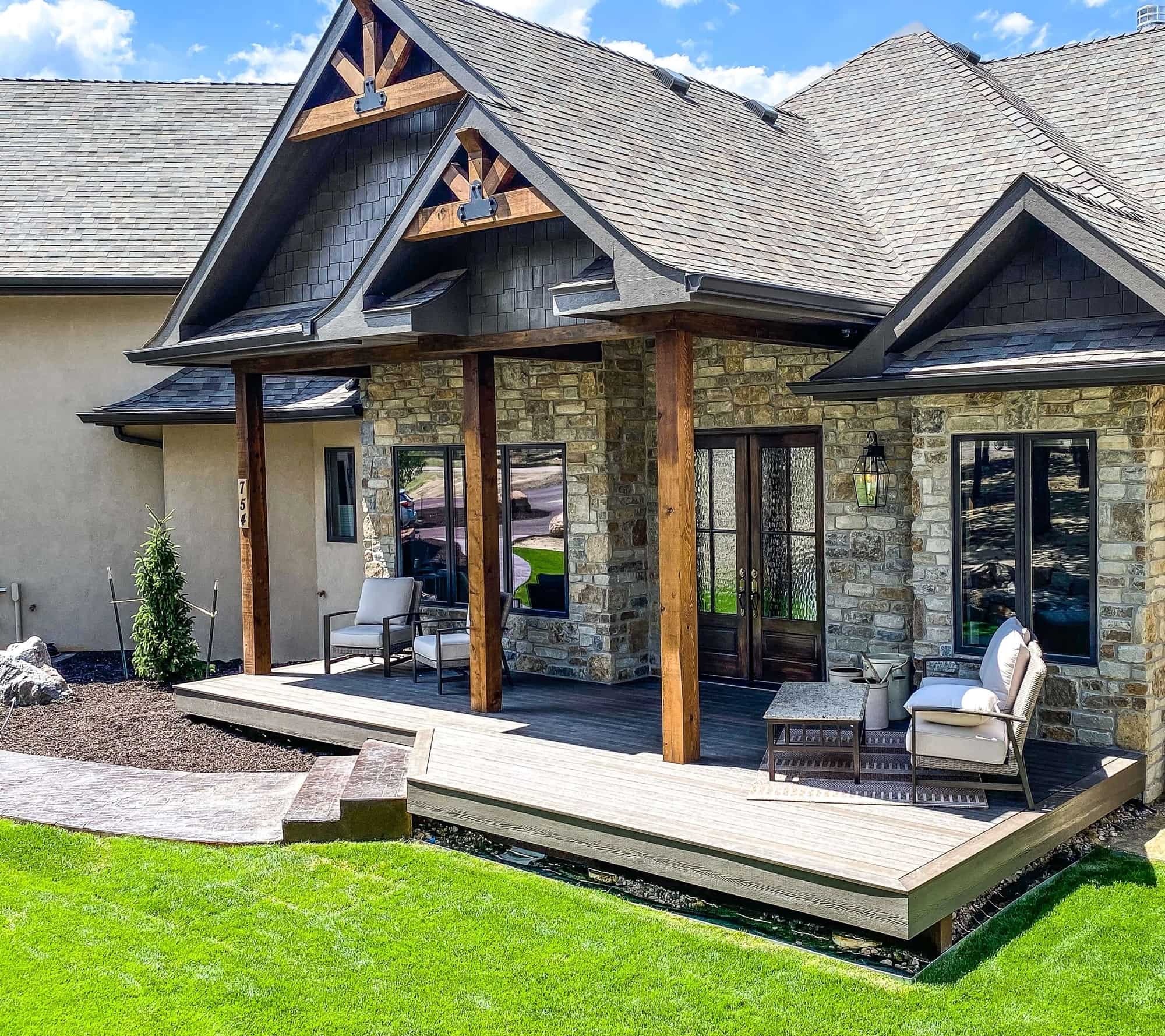 Explore Moose's Tooth Tumbled of The Ashlar Collection at Edward's Stone