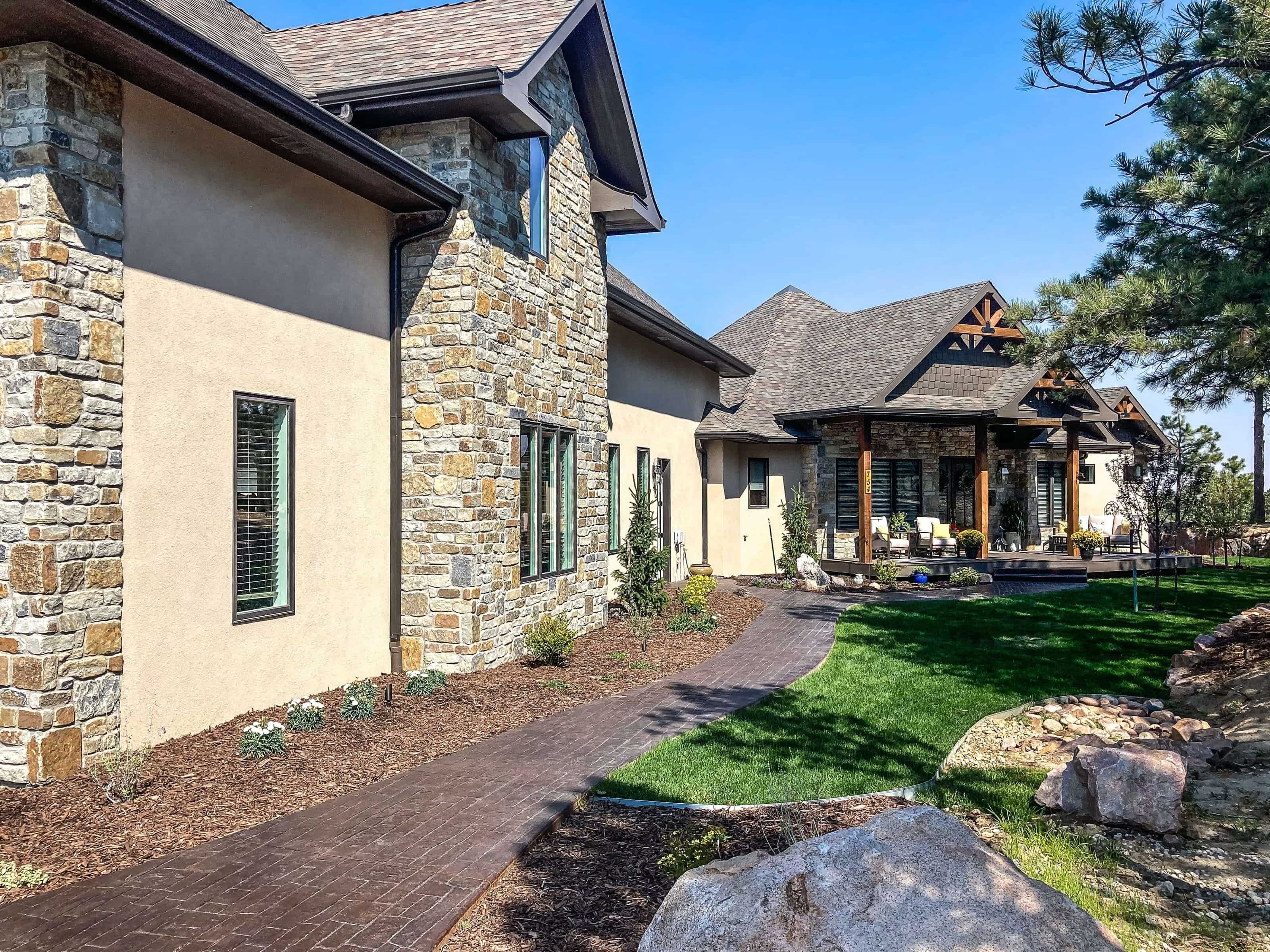 Explore Moose's Tooth Tumbled of The Ashlar Collection at Edward's Stone