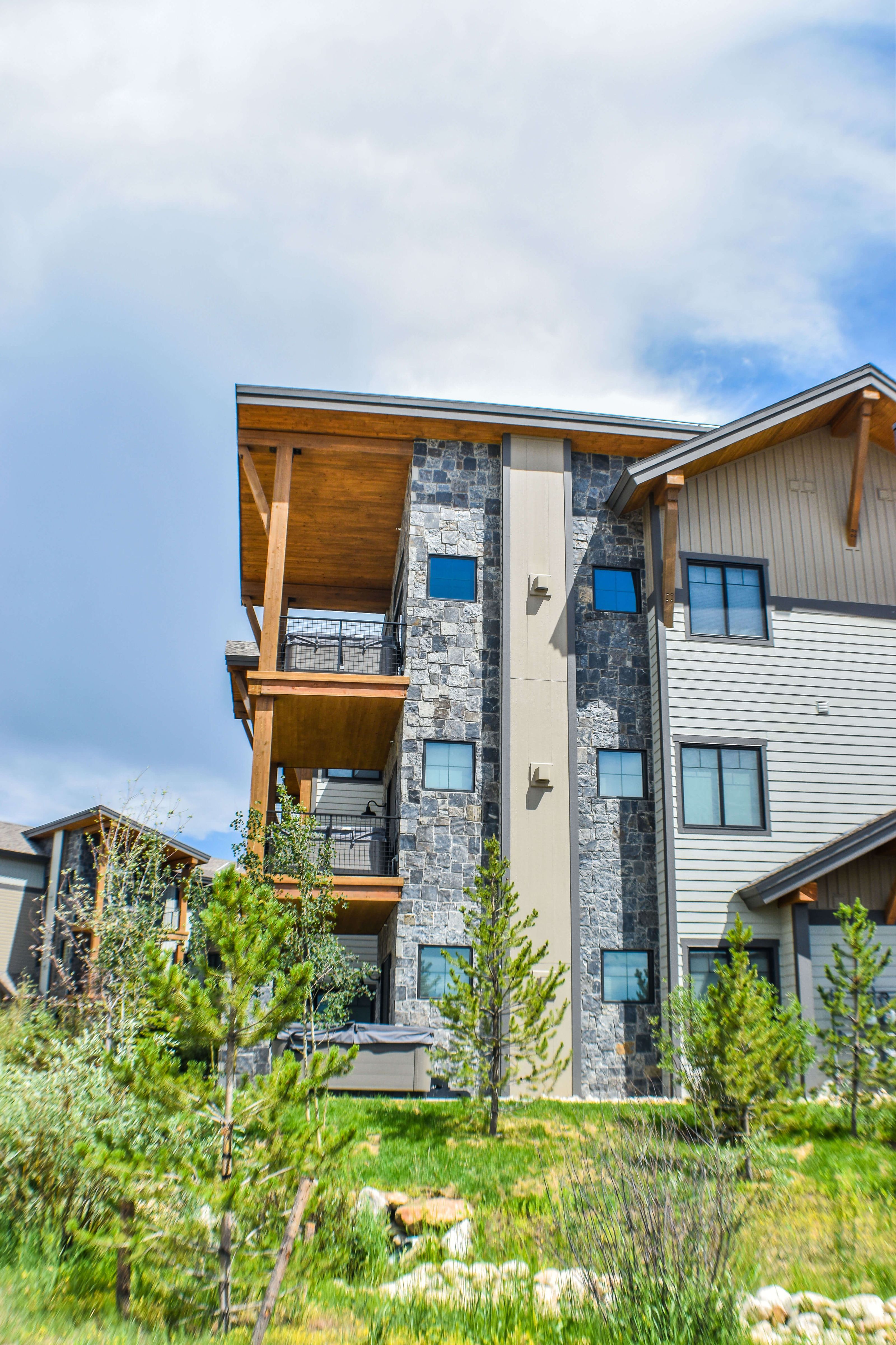 Explore Driftwood of The Manor Collection at Edward's Stone