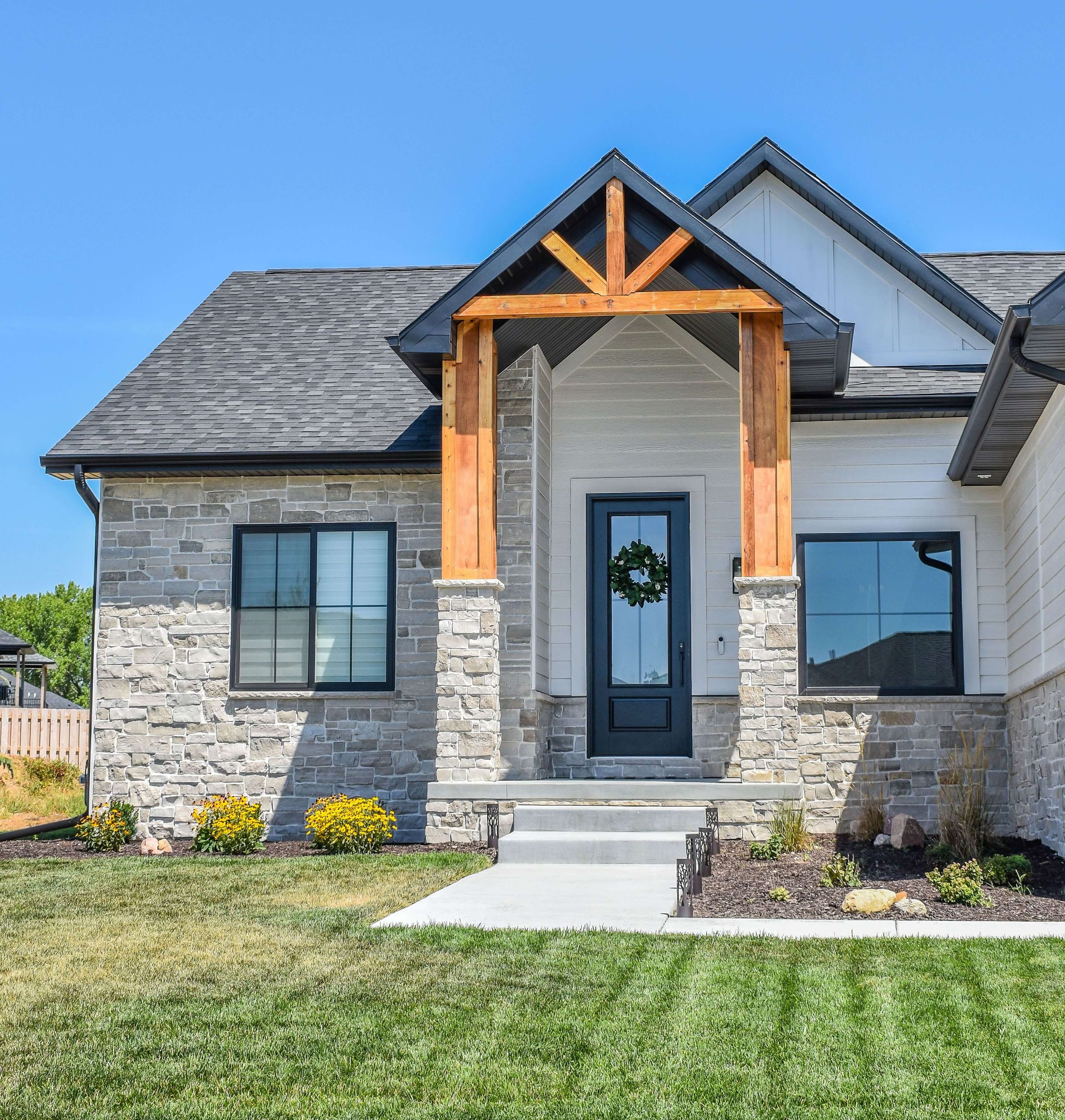 Explore Pearl Grey of The Ashlar Collection at Edward's Stone