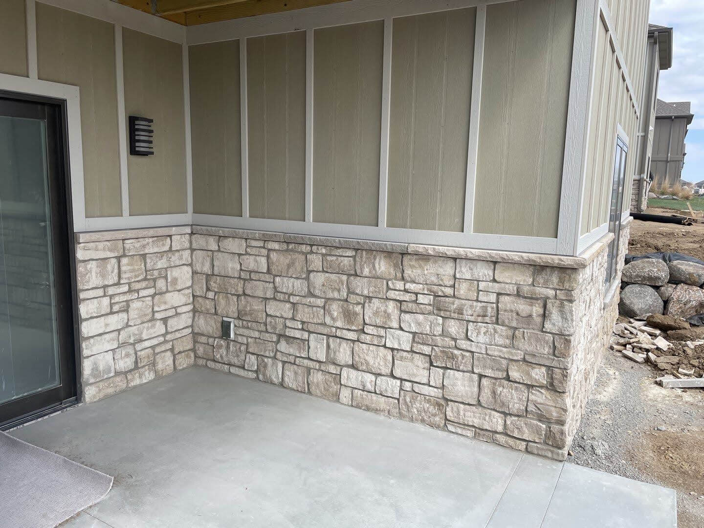 Explore Ste. Gen Tumbled of The Dimensional Collection at Edward's Stone