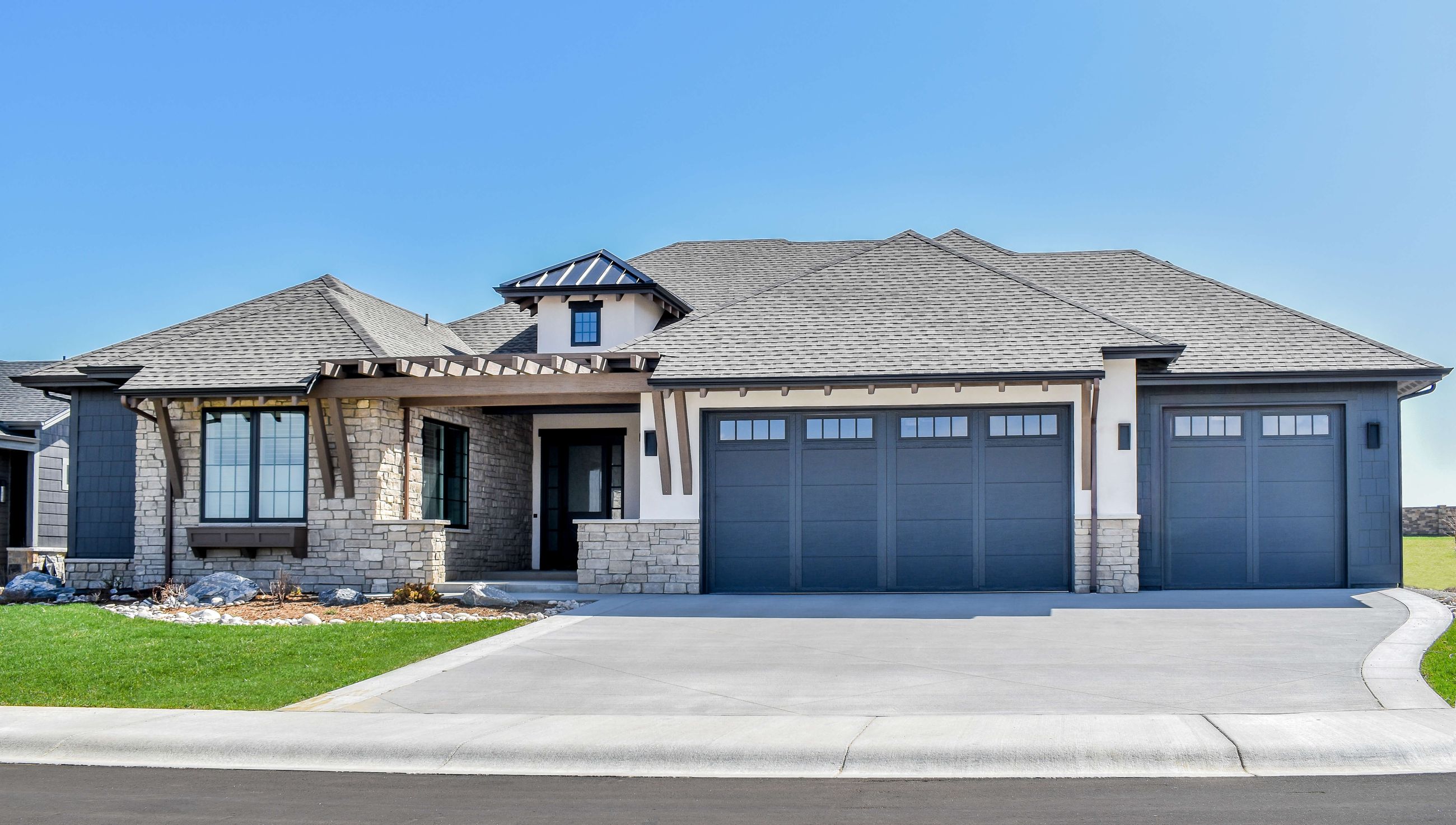 Explore Ste. Gen Tan of The Ashlar Collection at Edward's Stone