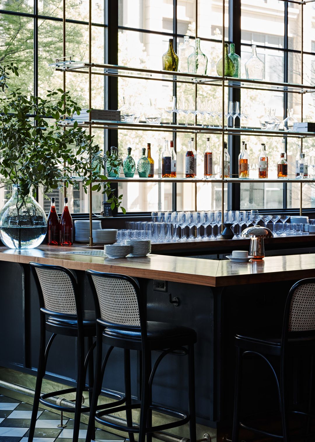 Lucian Books and Wine - Website