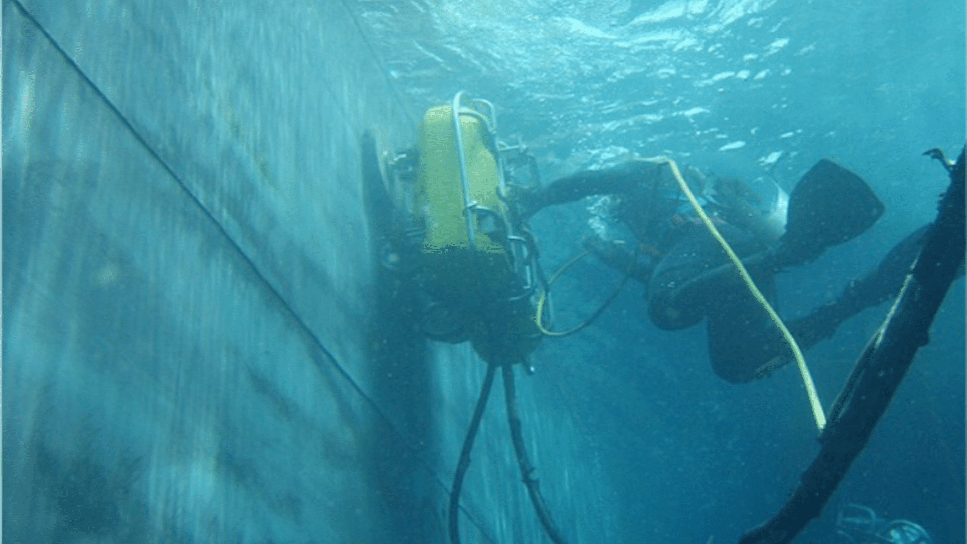 Underwater Hull Cleaning, Hull Grooming, & Niche Area Cleaning | Subsea ...
