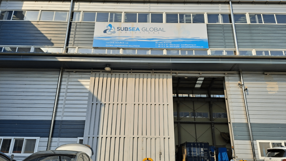 Commercial Diving Companies Busan Underwater Ship Repair and ...