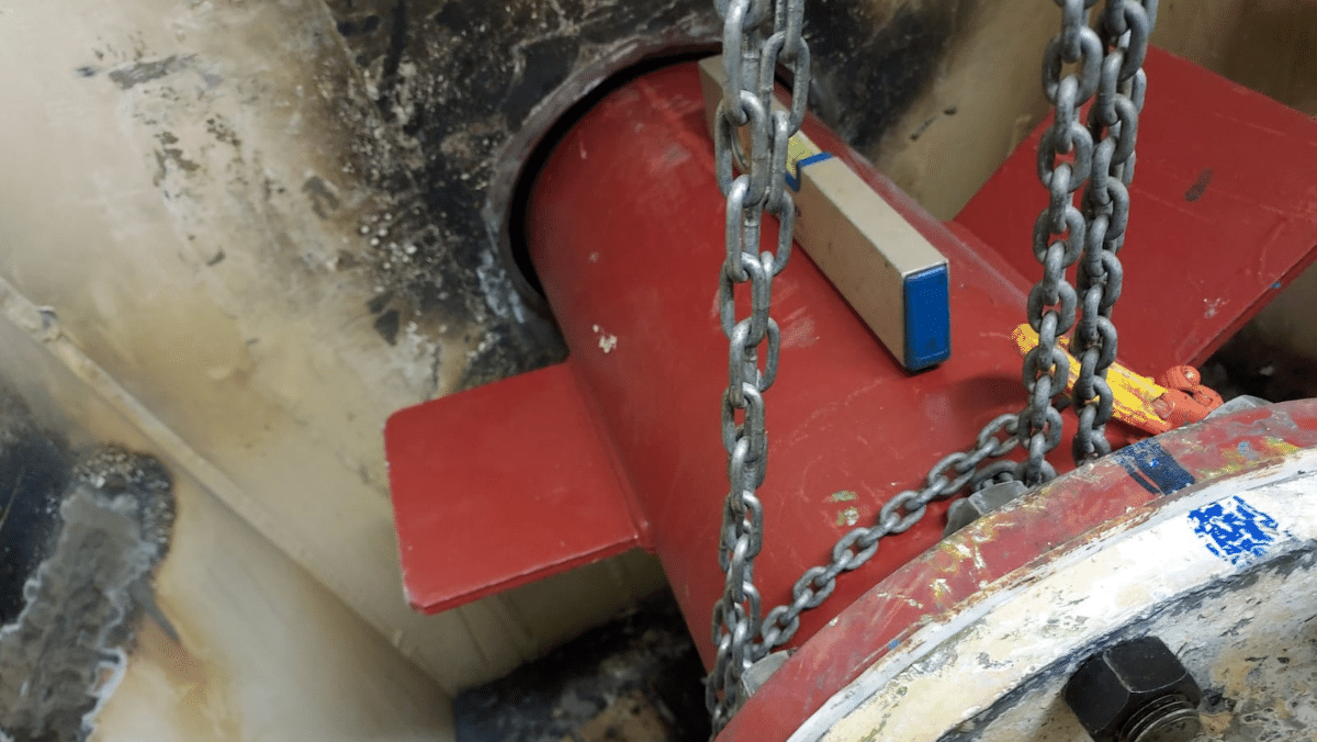Underwater Scrubber/Sea Chest Installations & Repairs | Subsea Global ...