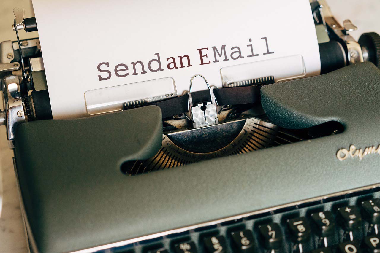 Emails vs letters. What works, when and why | Blog | BehaviourWorks ...