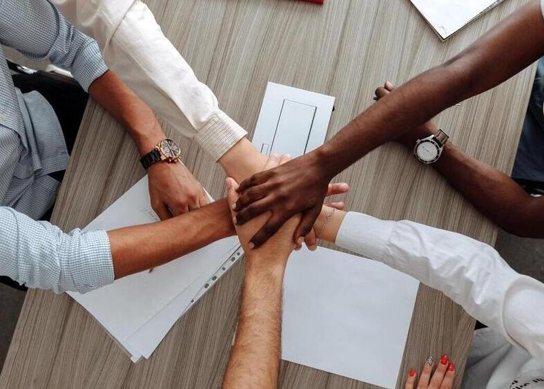 Building A Strong Team Culture in the Office