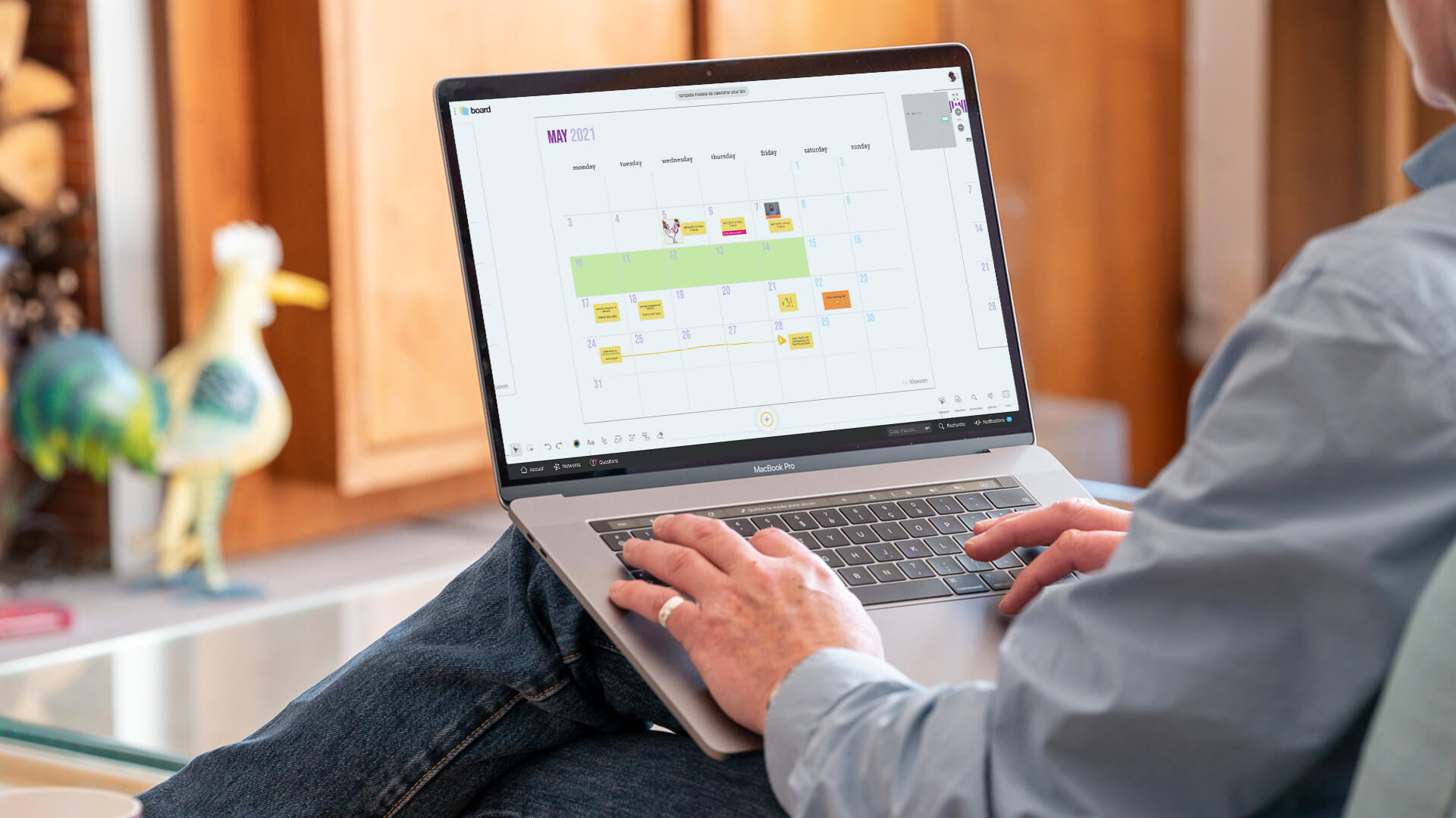 Yearly calendar: a ready-to-use detailed work planner - Templates | Klaxoon