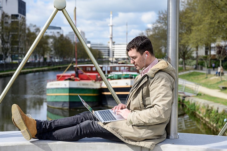 Remote Work with Klaxoon | Klaxoon