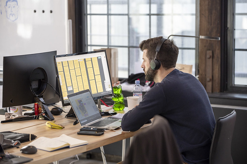 Get a better understanding of the concept of asynchronous work - Articles | Klaxoon