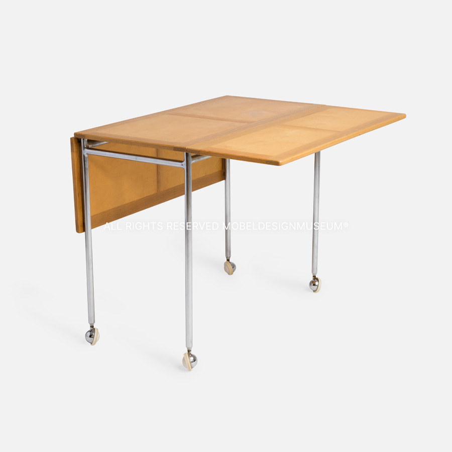 Model T701 Berit table by Bruno Mathsson | | Möbeldesignmuseum