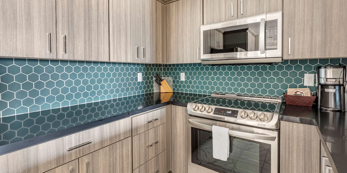 Three Bedroom Three King Suite Premier | Hilton Grand Vacations Club ... Three Bedroom Three King Suite Premier | Hilton Grand Vacations Club ...