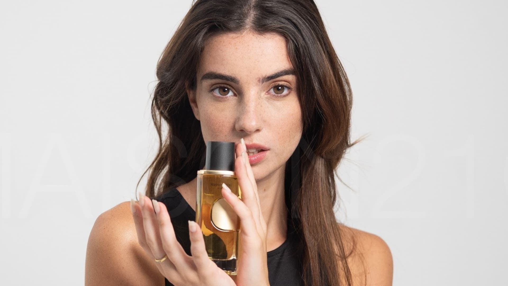 Perfume Personality: Discovering the Right Scent for Your Unique Self ...