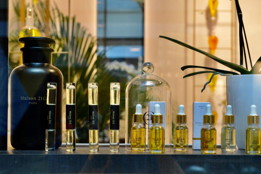 How Do Stores Smell So Good? The Power of Scent Marketing | Blog Maison 21G