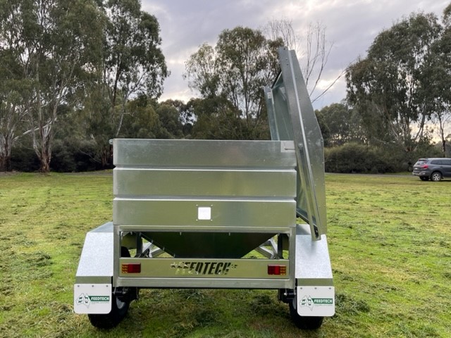 Feedtech Feeding Systems | Trail Feeder