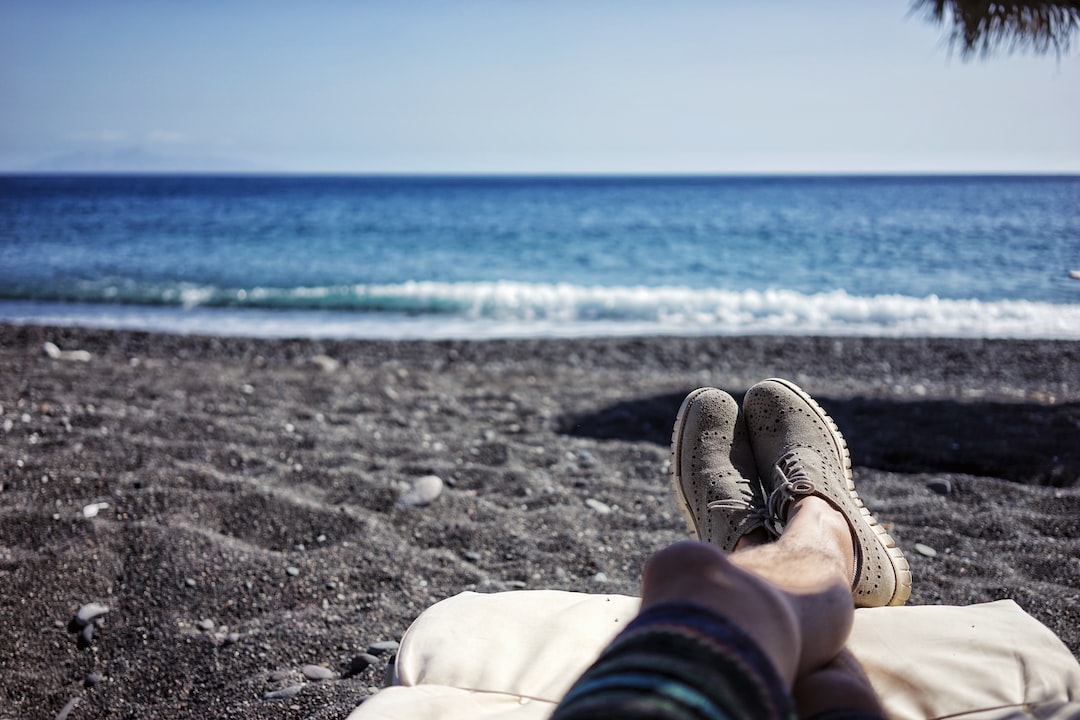 How to Write a Vacation Policy for a Small Business