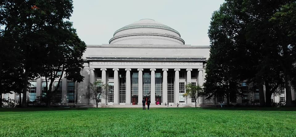 How To Get Into MIT: Admission Requirements & Tips