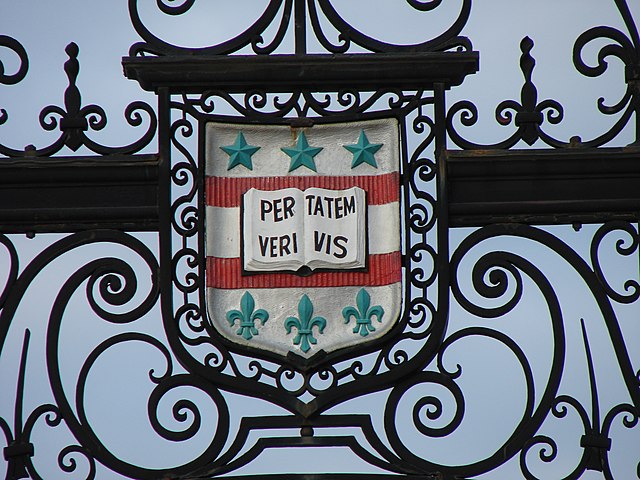 How to Get Into WashU: Admission Requirements + How to Apply