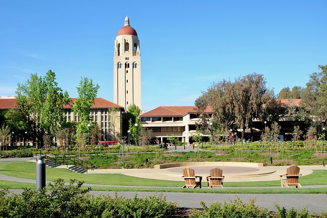 Stanford Vs. Harvard | Which One is Right for You?